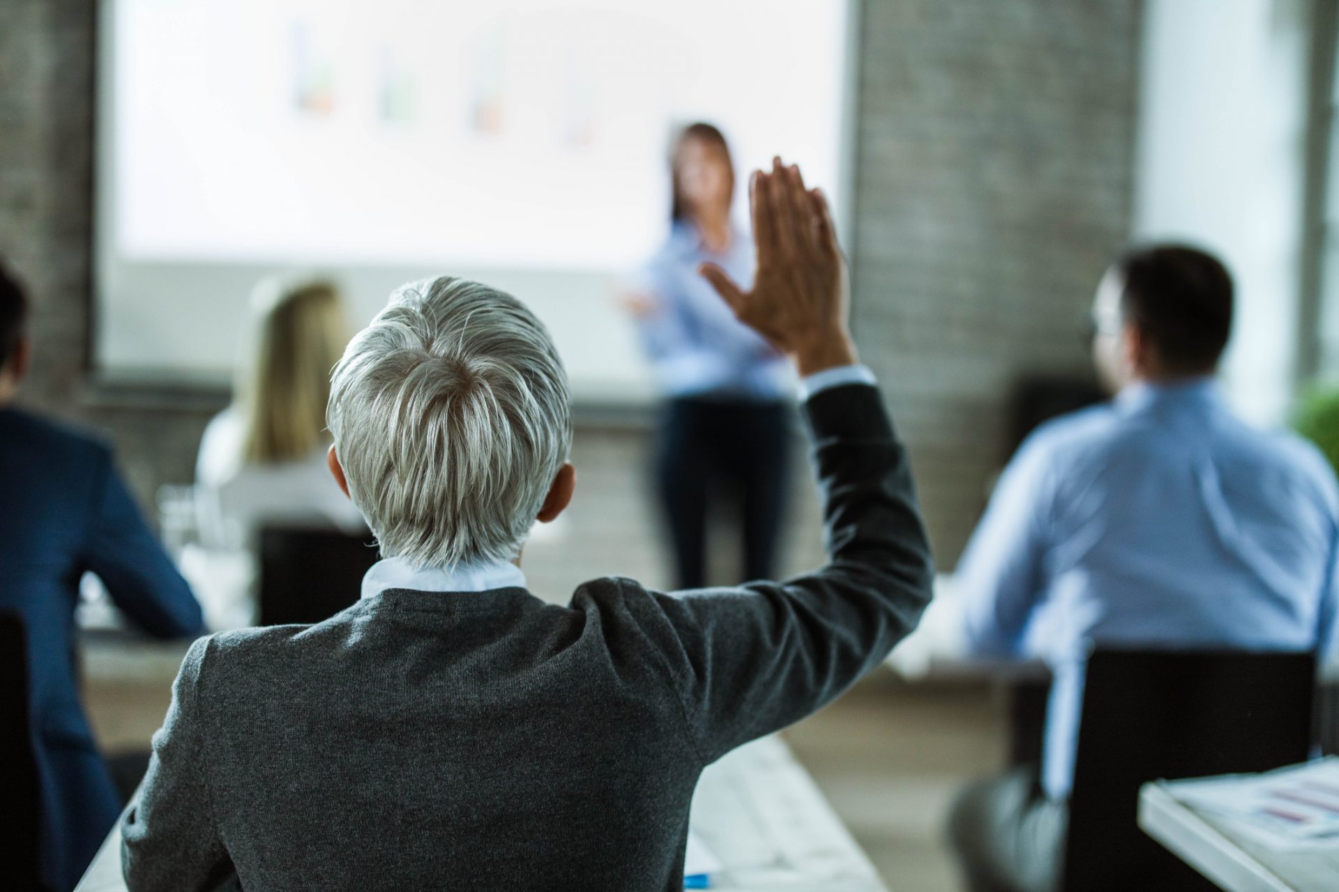 6 Mistakes To Avoid When Closing a Presentation